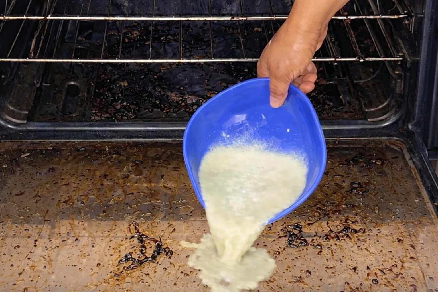 Cómo Limpiar el Horno para Dejarlo como un Espejo - Conecta Salud